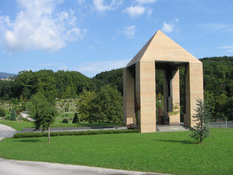 Gradska groblja Zagreb - Gaj urni - Krematorij