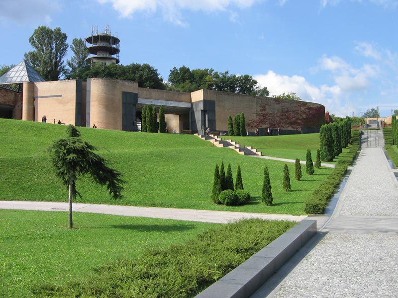 Gradska groblja Zagreb - Gaj urni - Krematorij